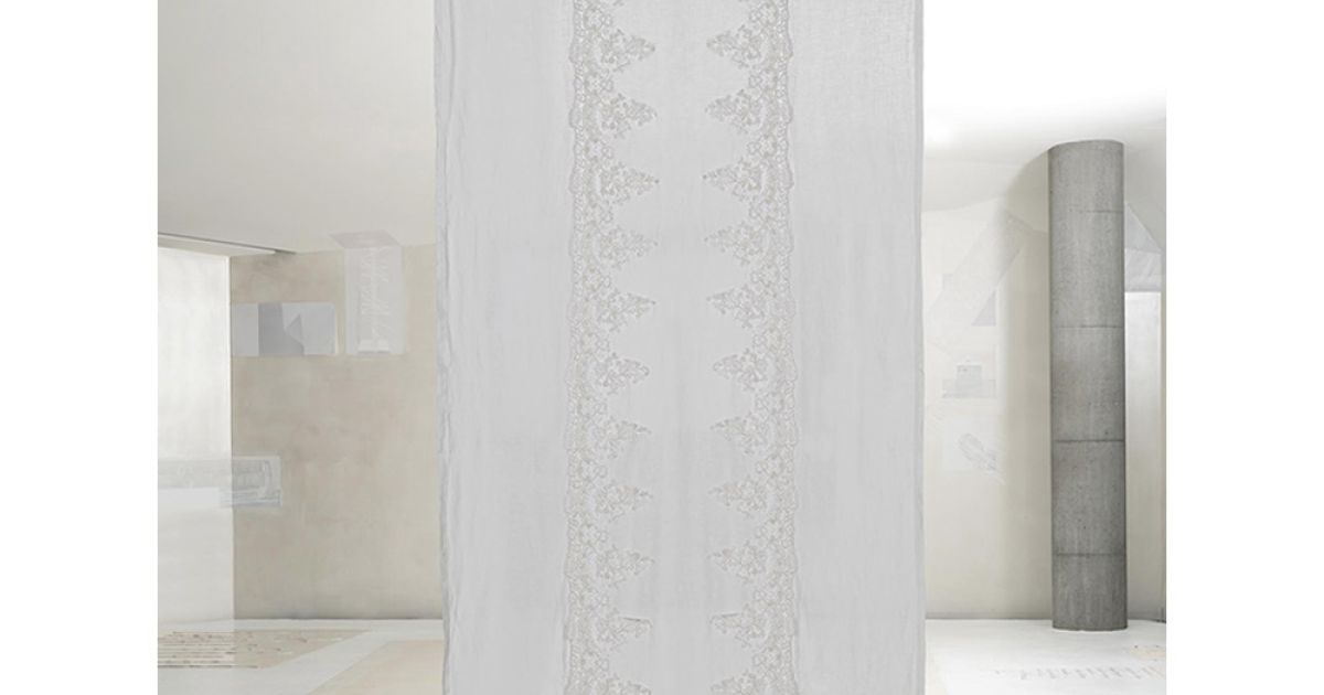 Tenda in Lino Bianco con Pizzo Centrale Design Made in Italy